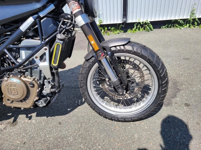 2019 Husqvarna SVARTPILEN 401 Tidy Versatile SIMPLE Urban but Co ...