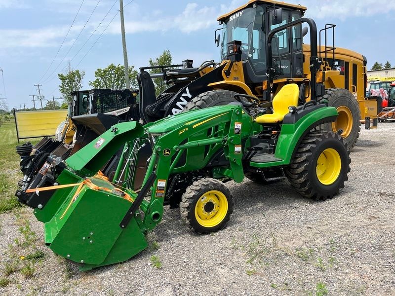 John Deere 2032R Compact Tractor/Loader/Fr Snowblower | Farming ...