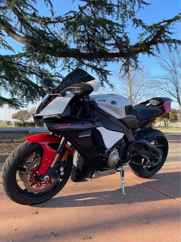 2016 YAMAHA YZF-R1 1000CC-CUSTOM! | Sport Bikes | Edmonton | Free local ...