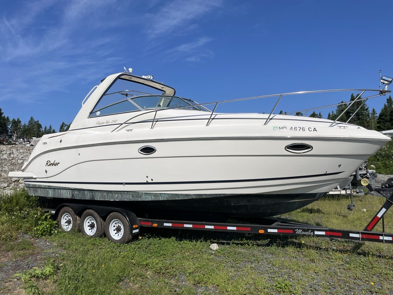 2003 Rinker 290 Fiesta Vee | Powerboats & Motorboats | City of Halifax ...