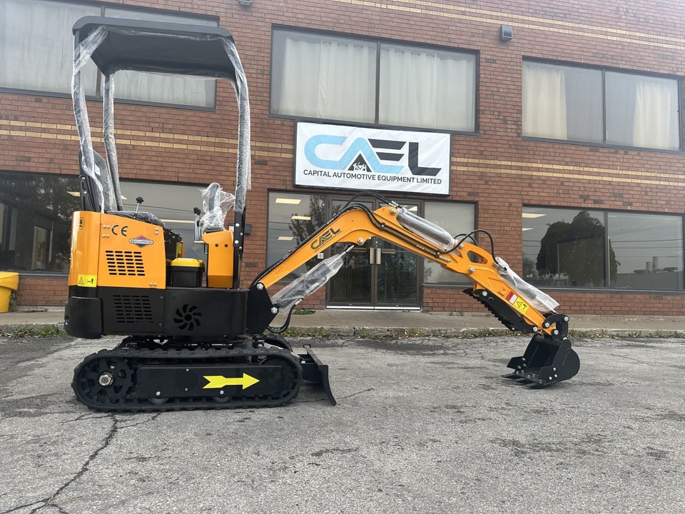 2025 CAEL Mini Excavator 1T Gas with Briggs & Stratton engine, t ...
