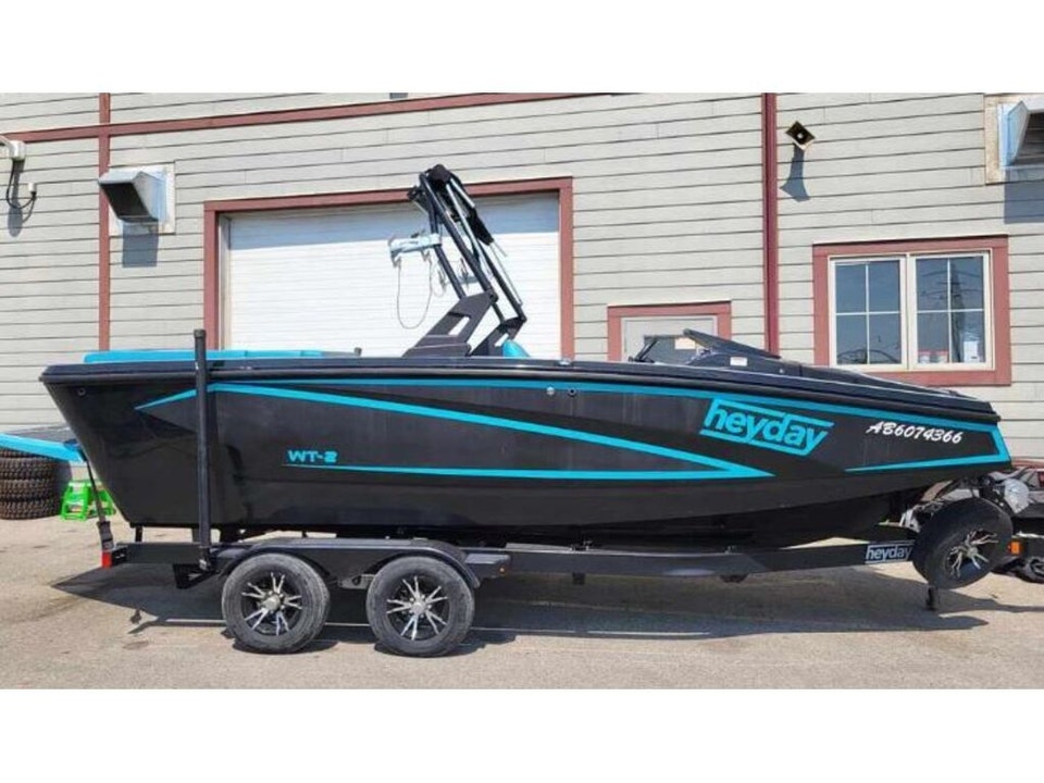 2018 Heyday WT-2 SURF BOAT FINANCING AVAILABLE | Powerboats ...