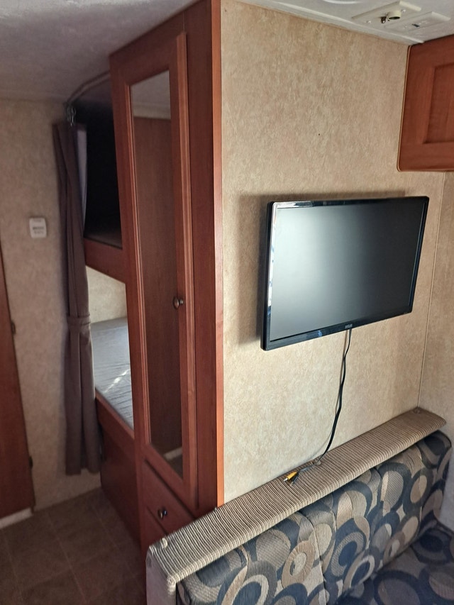 Looking for a Hunting Shack? Looking to Escape with the Family ...