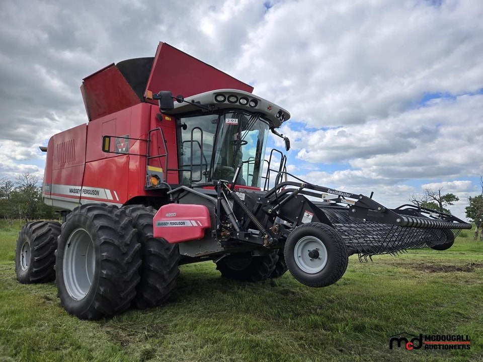 1801 Massey Ferguson 9560 Combine and MF4200 Pick-up Header | Farming ...