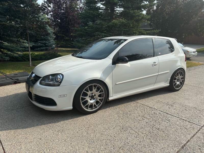 2008 Volkswagen Golf R R32 | Cars & Trucks | Calgary | Kijiji