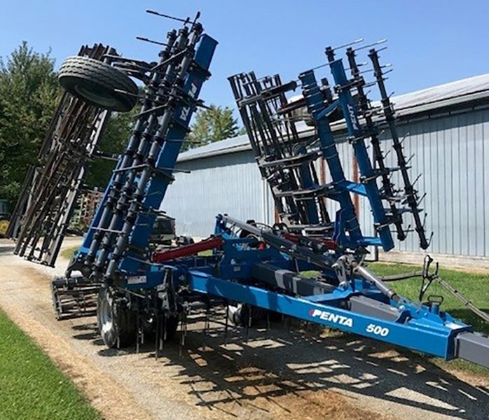 2014 PENTA 500 FINISHING HARROW | Farming Equipment | London | Kijiji ...