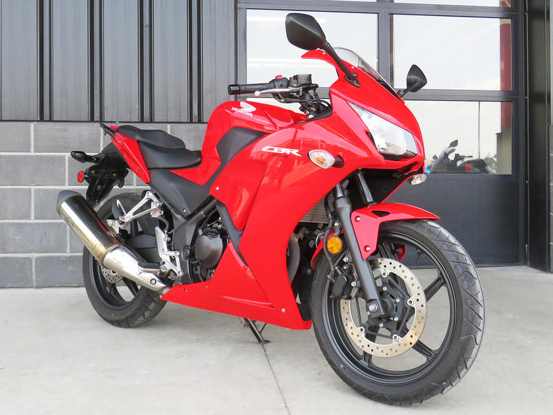 2015 Honda CBR300R | Street, Cruisers & Choppers | Cambridge | Kijiji