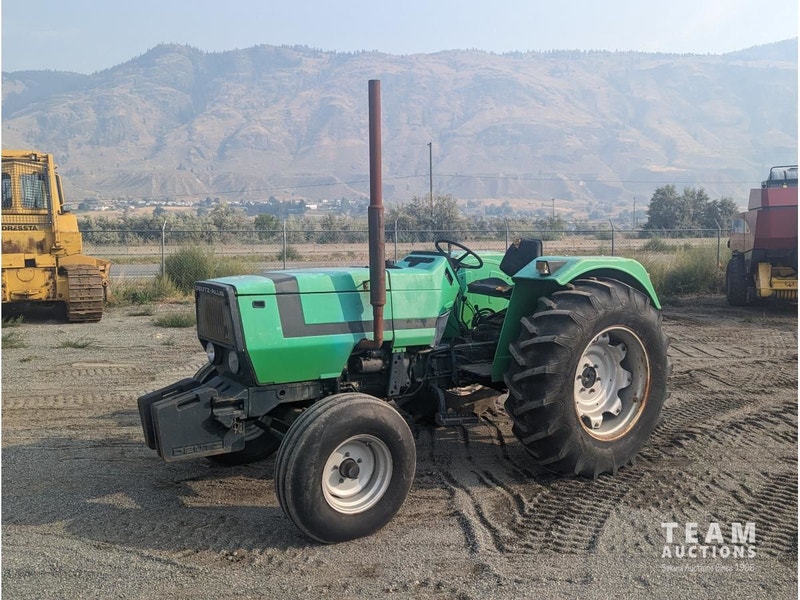 Deutz-Allis 2WD Utility Tractor D1067/4-S | Farming Equipment ...