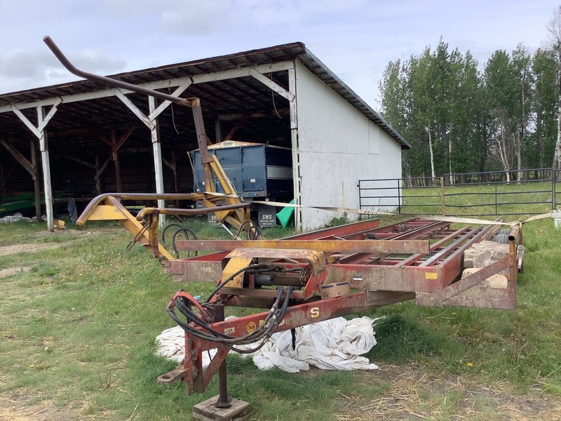 Morris Self Loading T/A Round Bale Wagon M881 | Farming Equipment ...