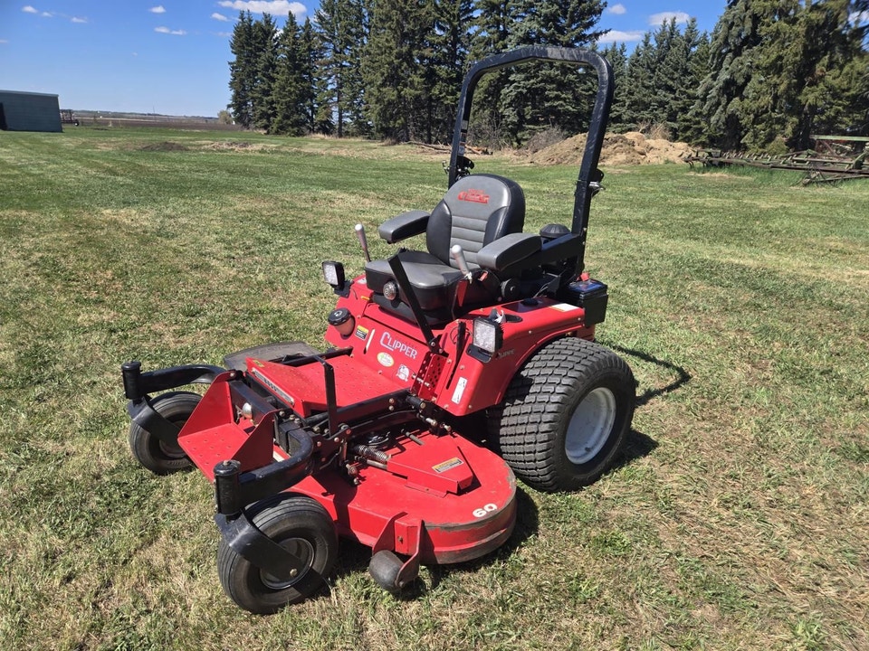 2015 Country Clipper 60 Inch Zero Turn Lawnmower Boss XL | Farming ...