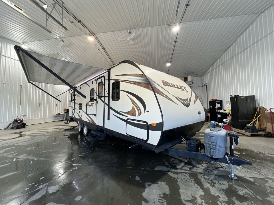 2015 KEYSTONE BULLET 272BHS 2 Doors/Dbl over Dbl Bunks! POPULAR ...