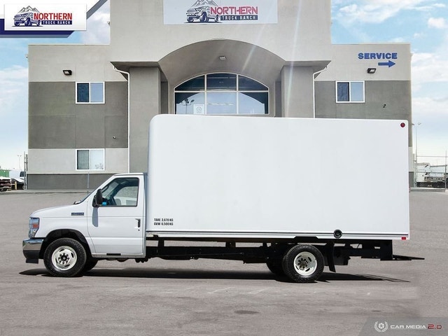 2022 Ford E-450 Cutaway Ford E-450 Regular Cab 16 foot