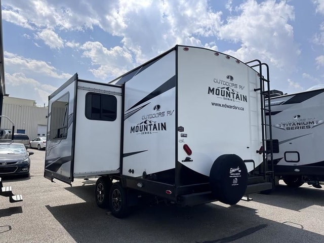 2023 Outdoors RV Creekside 21RBS Sleeps 4 Larger Shower | Travel ...