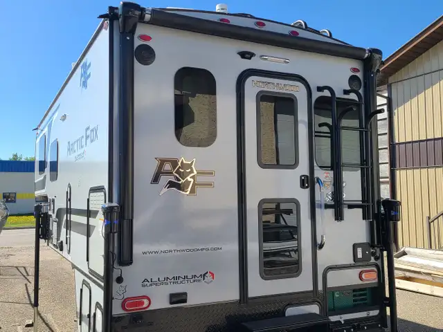 2026 NORTHWOOD Arctic Fox Camper 1140 Dry Bath | Travel Trailers ...