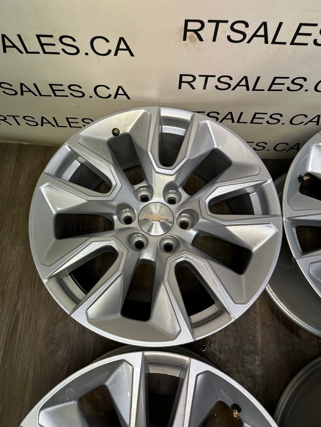 20x9 GM GMC CHEVY FACTORY OEM Rims 6x139.7 (Used) | Tires & Rims ...