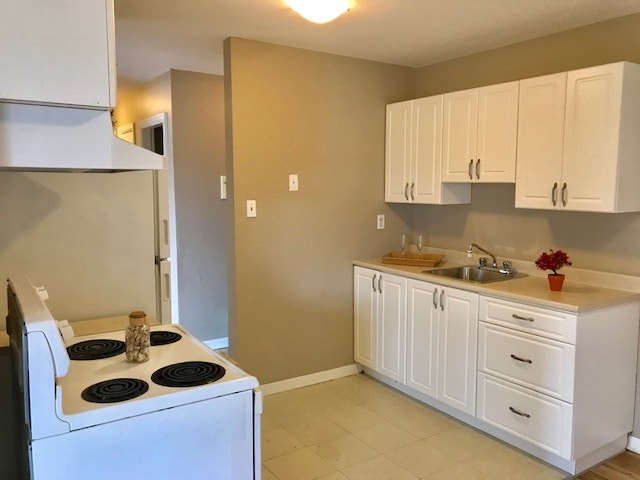 2 Bedrooms Apartment for Rent - 44 River Road | Long Term Rentals ...