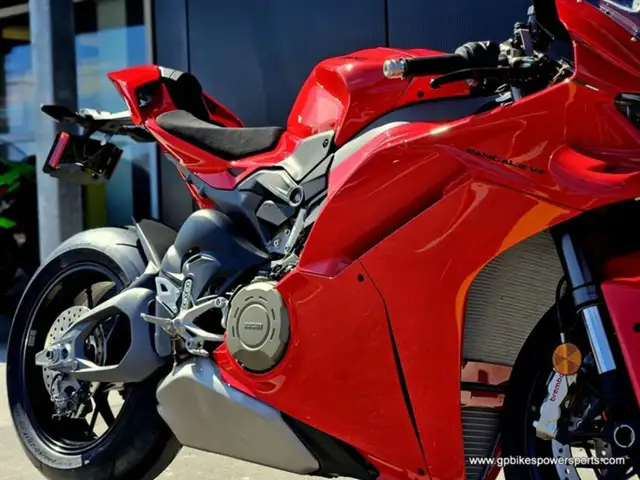 2025 Ducati Panigale V4 Ducati Red DEMO | Sport Bikes | Oshawa / Durham ...