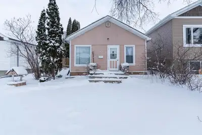 Stunning Houses For Sale Near You in Manitoba | Free Local Classifieds ...