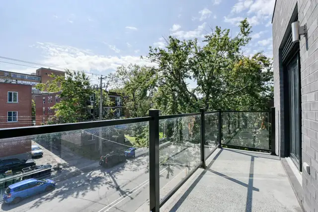 2 bed unit corner Darlington and Barclay near UdeM - ID 3421 | Long ...