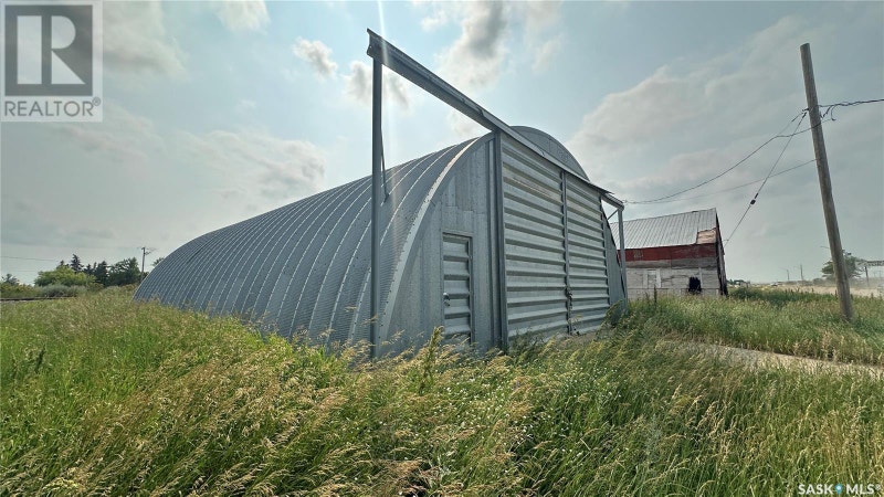 802 100th STREET Tisdale, Saskatchewan | Commercial & Office Space for ...