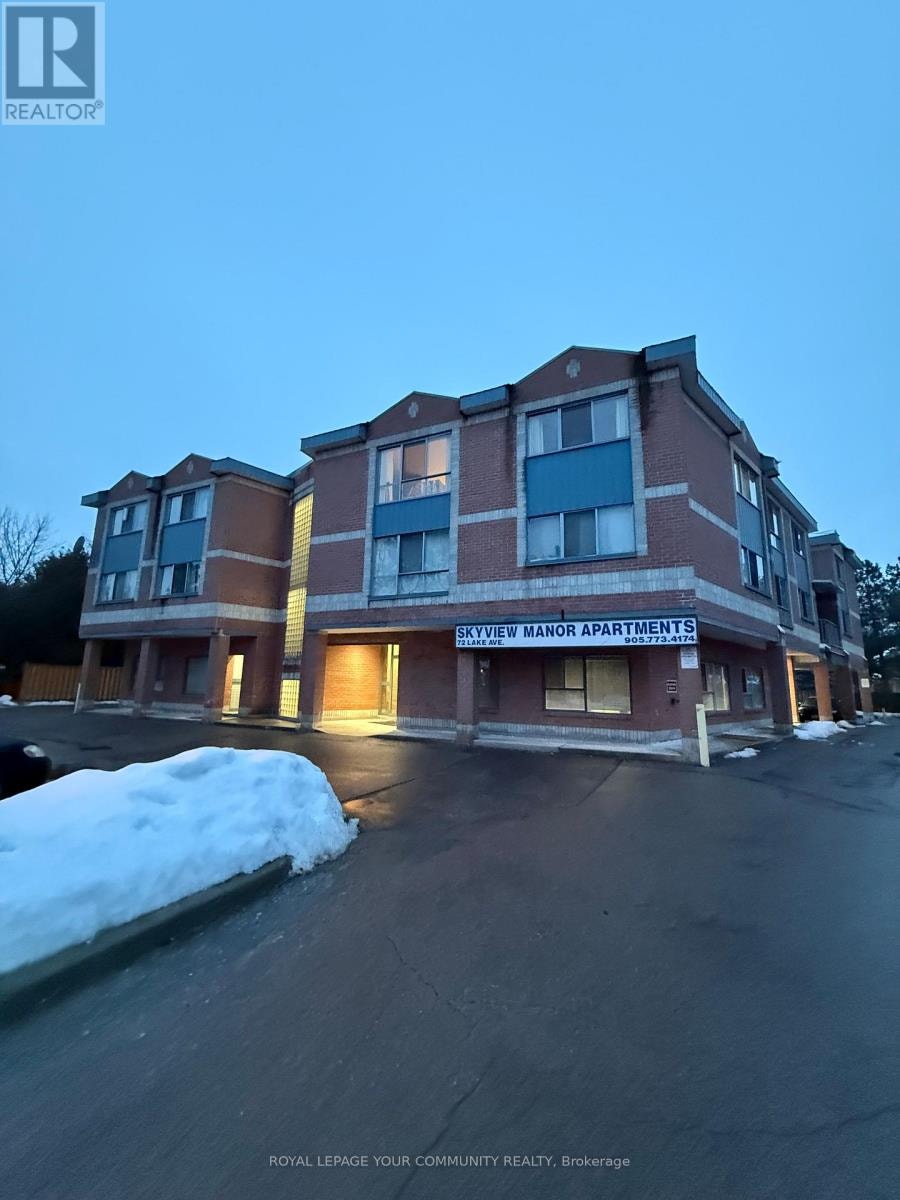 307 - 72 LAKE AVENUE Richmond Hill (Oak Ridges Lake Wilcox), Ont | Long ...