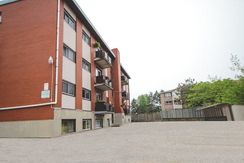 2 Bedroom Apartment For May in Kitchener - on a Cozy Quiet Court | Long ...