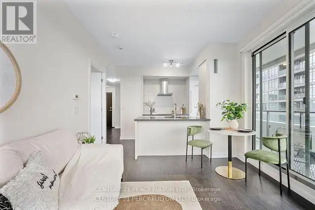 3108 - 2221 YONGE STREET Toronto (Mount Pleasant West), Ontario | Long ...