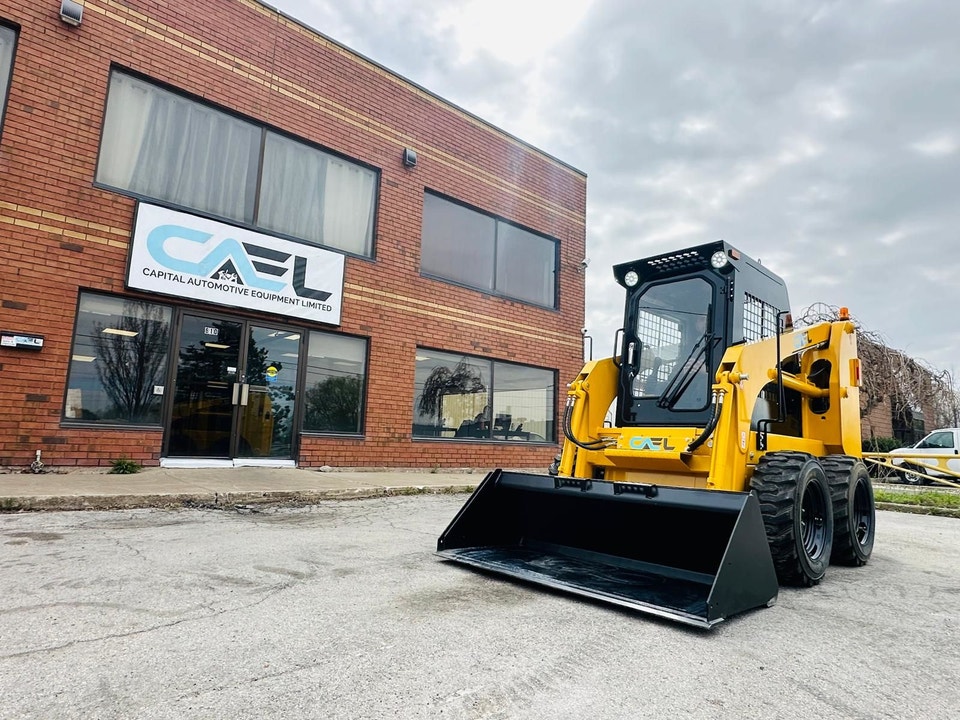 2025 CAEL Skid Steer 45 avec roues | Heavy Equipment | City of Montréal ...