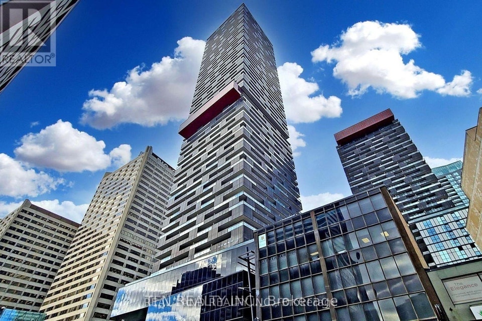 711 - 8 EGLINTON AVENUE E Toronto (Mount Pleasant West), Ontario | Long ...