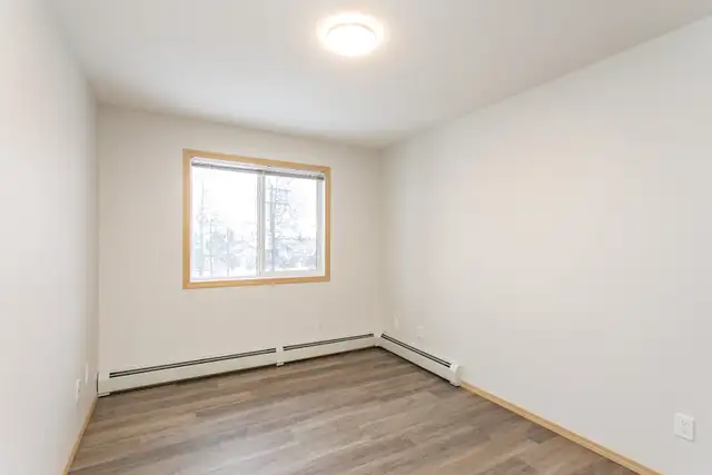 Newly Renovated 2 Bedroom Suite in Lancaster | Long Term Rentals | Red ...