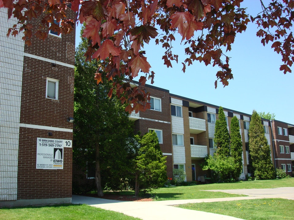 EIWO Canadian Management Ltd. - 10 Birkshire Court | Long Term Rentals ...