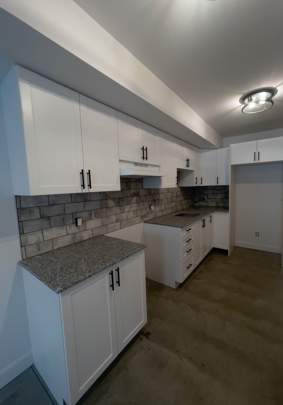 studio rénové metro Jarry disponible september 2025 Récemment | Long ...