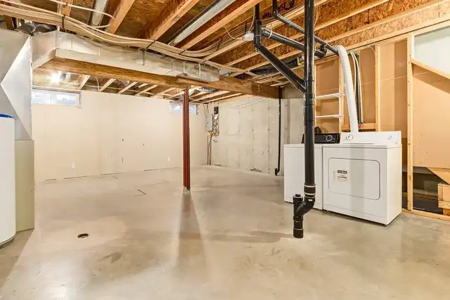 Modern Townhomes with Backyard - Halman Heights Townhomes - Hous | Long ...