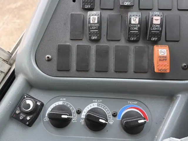 2013 International 4300 35 Passenger Bus | Heavy Trucks | Delta/Surrey ...