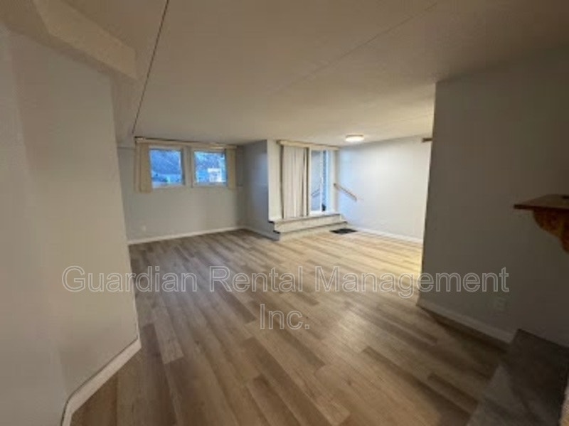 Spacious 3 Bedroom, 1 Bath Apartment at 800 Gordon St | Long Term ...