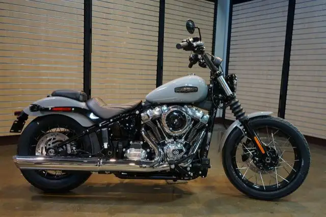 2025 Harley-Davidson Softail FXBB - Street Bob | Street, Cruisers ...