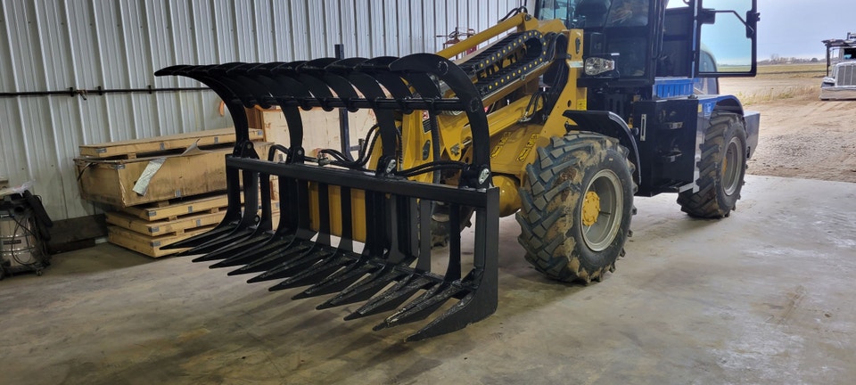 94” Skid Steer Root Rake Grapple – Heavy-Duty Construction | Heavy ...