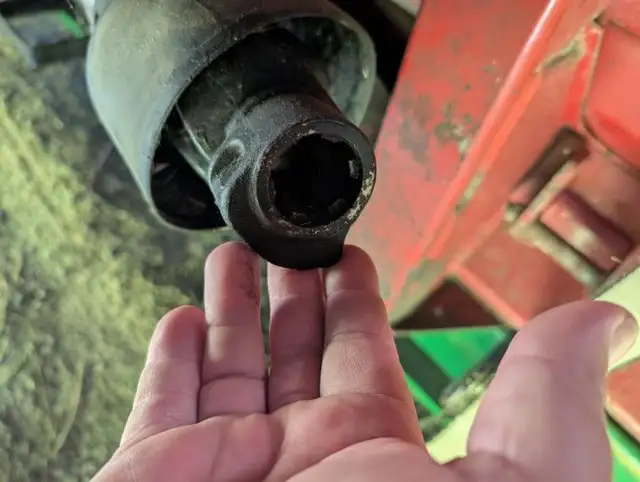 2010 CASE IH 2020-35F FLEX HEAD WITH AWS AIR REEL AND HEADER CAR ...