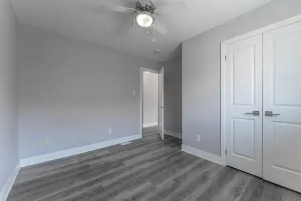 3 Bedroom Main Floor Unit– All Utilities & Parking Included – $2 | Long ...