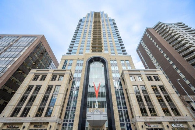 UNISON 2 BEDROOM CONO AT THE VOGUE - DOWNTOWN | Long Term Rentals ...