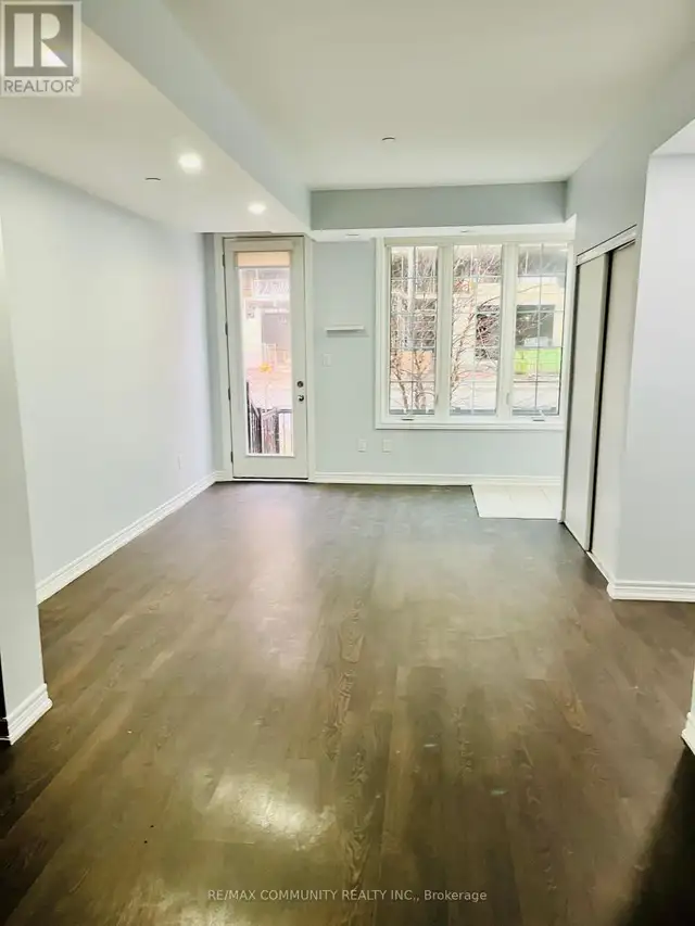 5 - 2205 LILLYKIN STREET Oakville (RO River Oaks), Ontario | Long Term ...