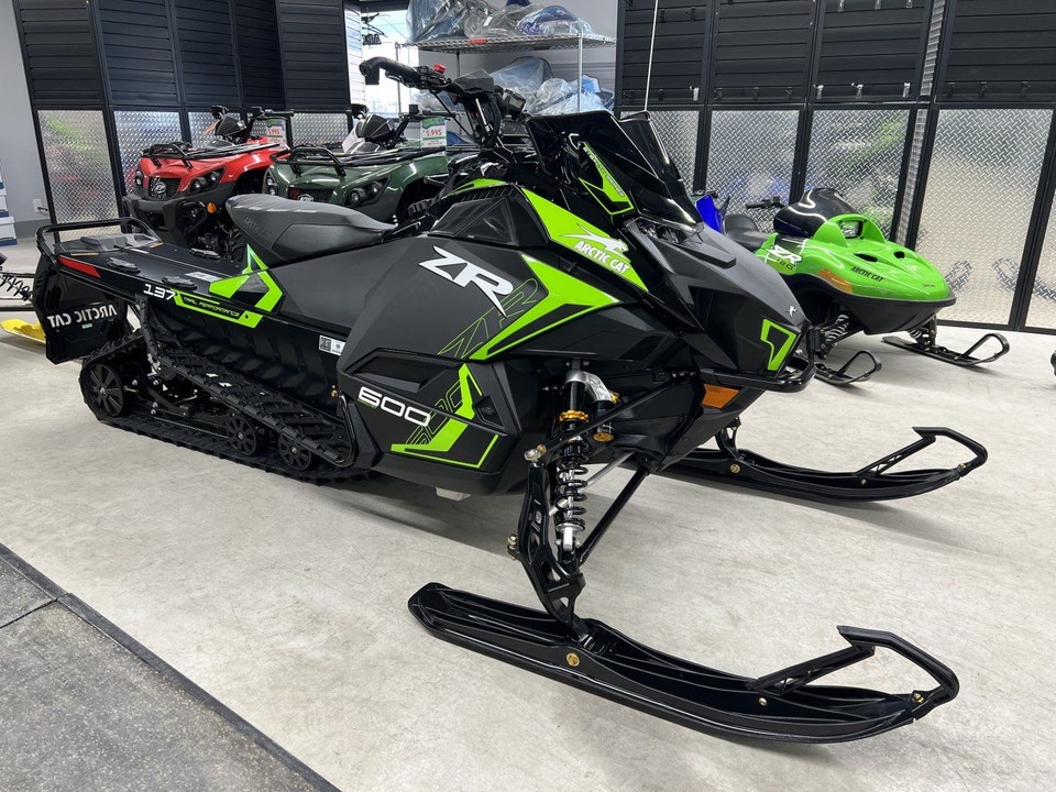 2026 ARCTIC CAT NEW ZR 600 SNO PRO 137 in ES - PLUS 1 YEAR EXTEN ...