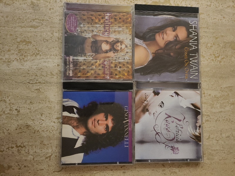 Choix de CD, 5$/CD | CDs, DVDs & Blu-ray | Longueuil / South Shore ...