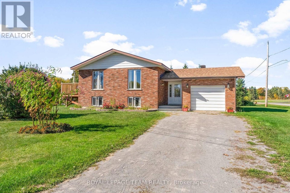 1932 GORE LINE Whitewater Region, Ontario | Houses for Sale | Pembroke ...