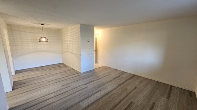 Spacious 2Bed-Main Floor Apartment - Blake St/Johnson's Beach | Long ...