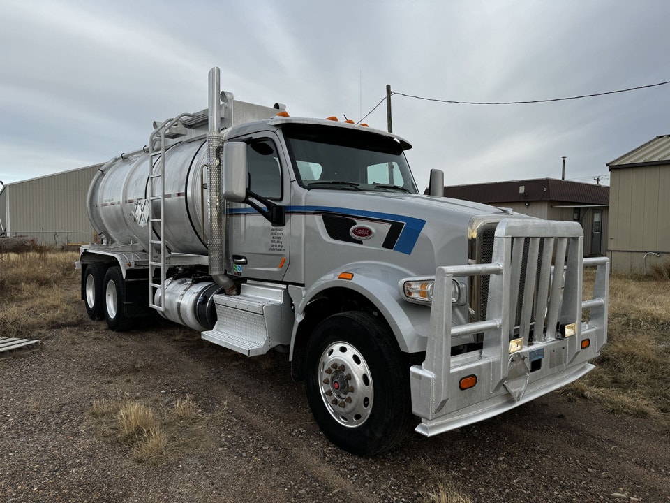 2019 PETERBILT 567 TANK TRUCK | Heavy Trucks | St. Albert | Free local ...