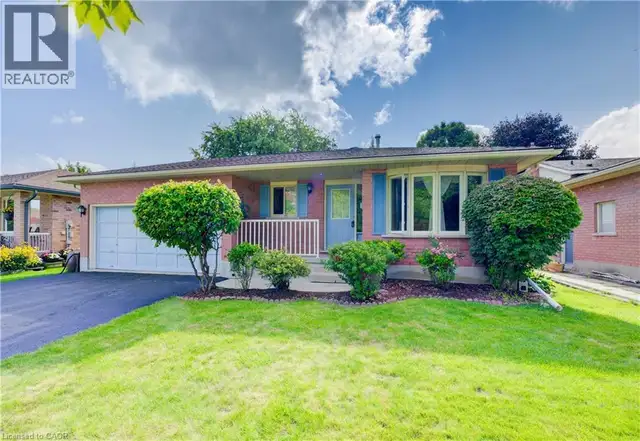 489 NORTHLAKE Drive Waterloo, Ontario | Houses for Sale | Kitchener ...