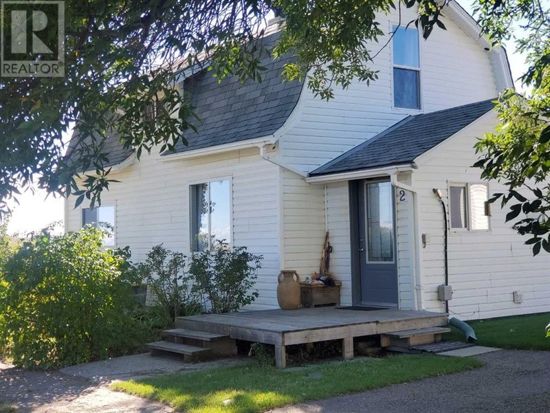 2 1 Street W Schuler, Alberta | Houses for Sale | Medicine Hat | Kijiji ...