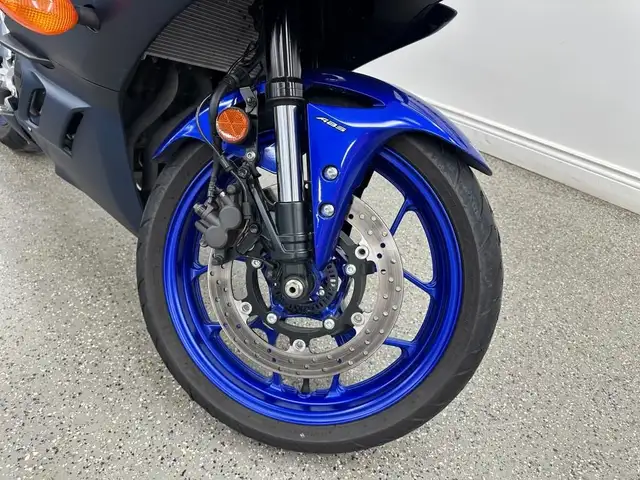2024 Yamaha YZFR3ARL YZF-R3 - V6868 - -Financing Available** | Sport ...