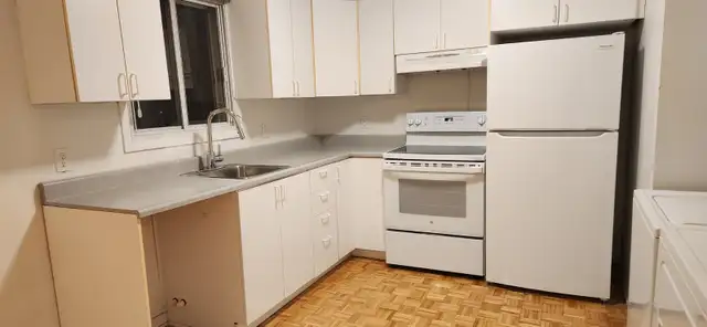 Logement à louer41/2 Plateau, semi-meublé, Brébeuf-Mt-Royal | Long Term ...